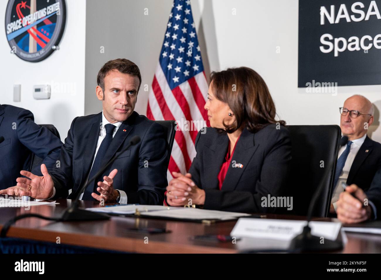 International french science research center hi-res stock photography ...