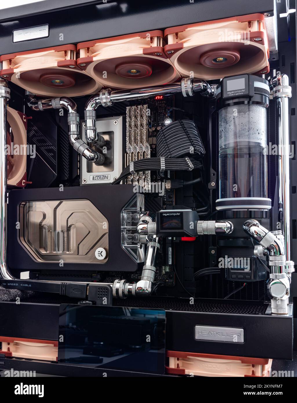 Aquacomputer hi-res stock photography and images - Alamy