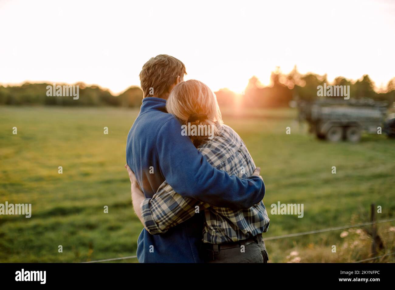 Hugging each other hi-res stock photography and images - Alamy