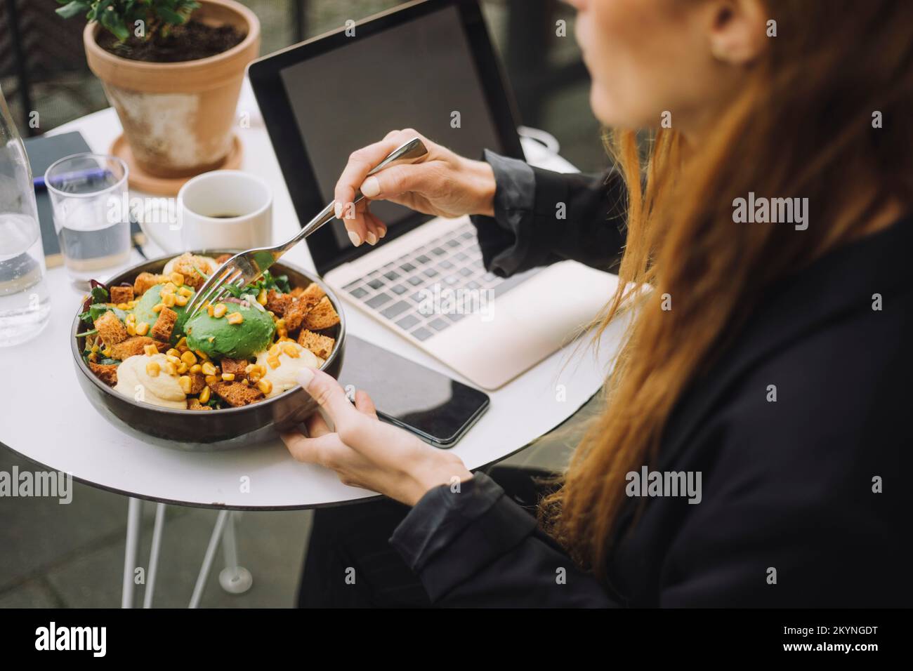 Laptop meal hi-res stock photography and images - Alamy