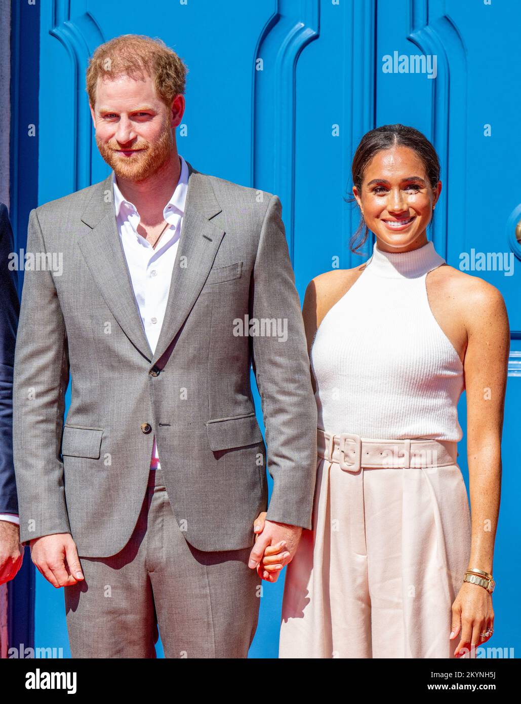 Prince Harry and Meghan drop bombshell Netflix trailer with hint of fresh attacks on royal ...