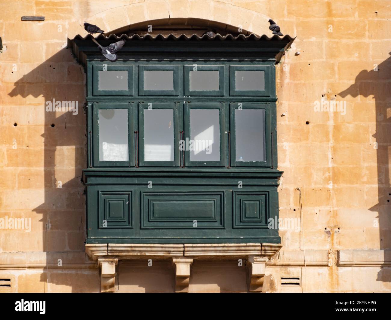 Beautiful Maltese wooden green balconies called "gallarija" in Valletta ...