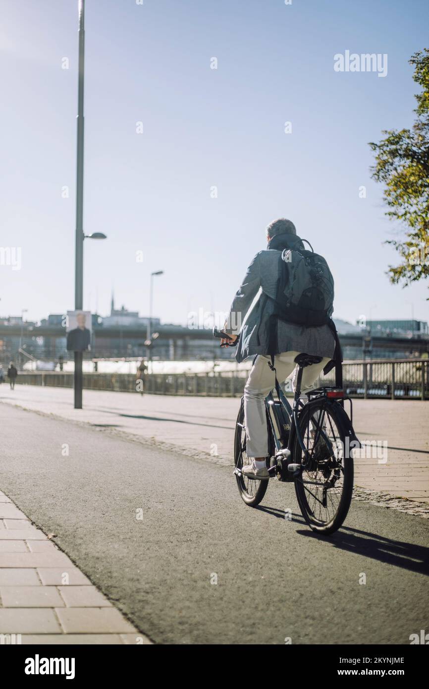 Sunny lane hi-res stock photography and images - Alamy