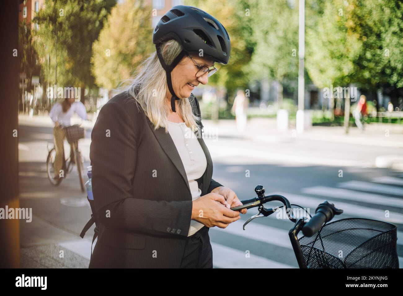 Smart cycles hi-res stock photography and images - Alamy