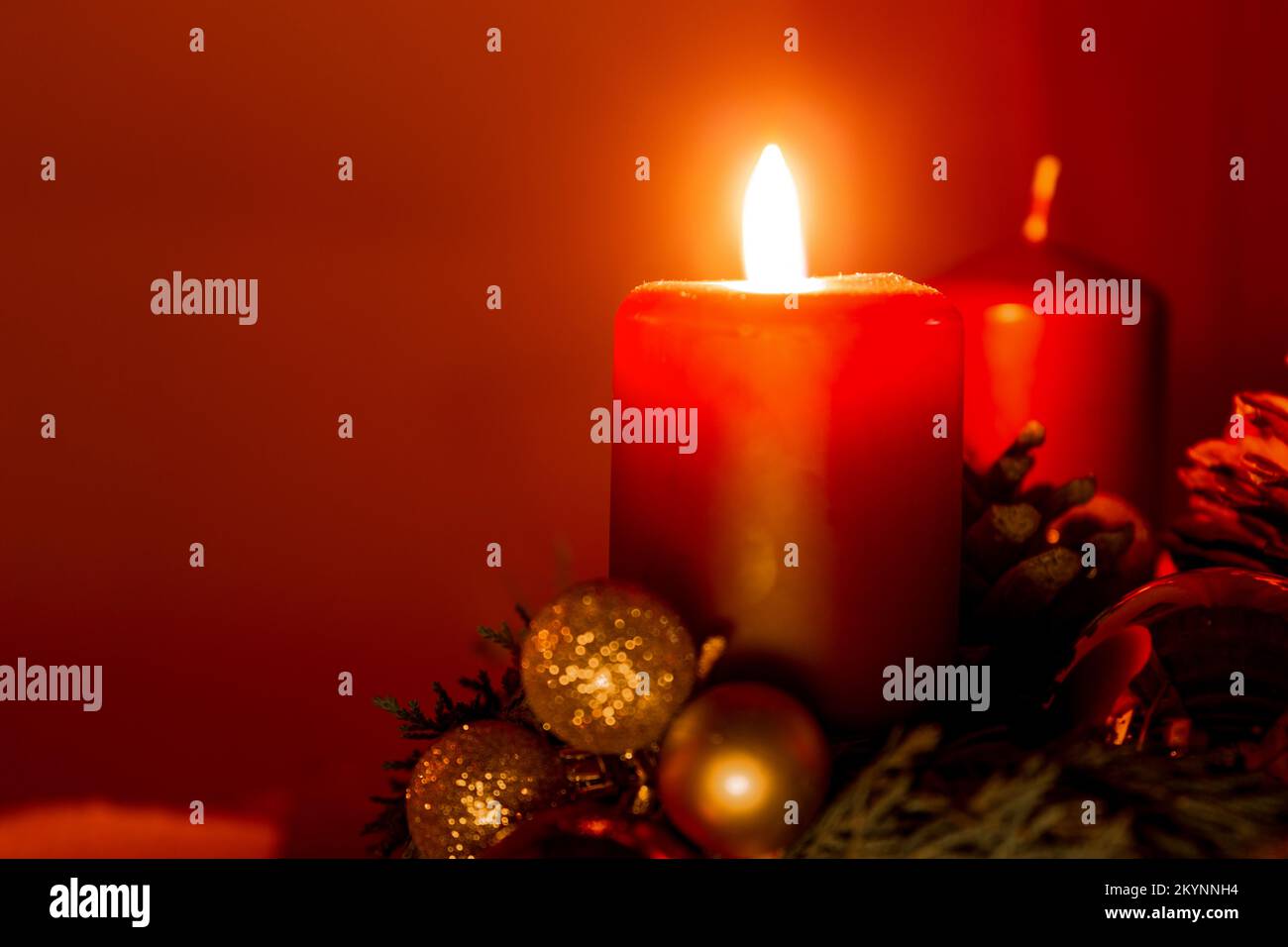 Low key candle hi-res stock photography and images - Alamy