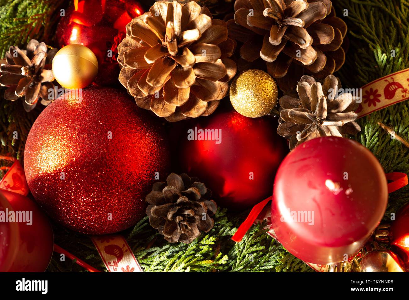 Details of a Christmas wreath close-up Stock Photo - Alamy