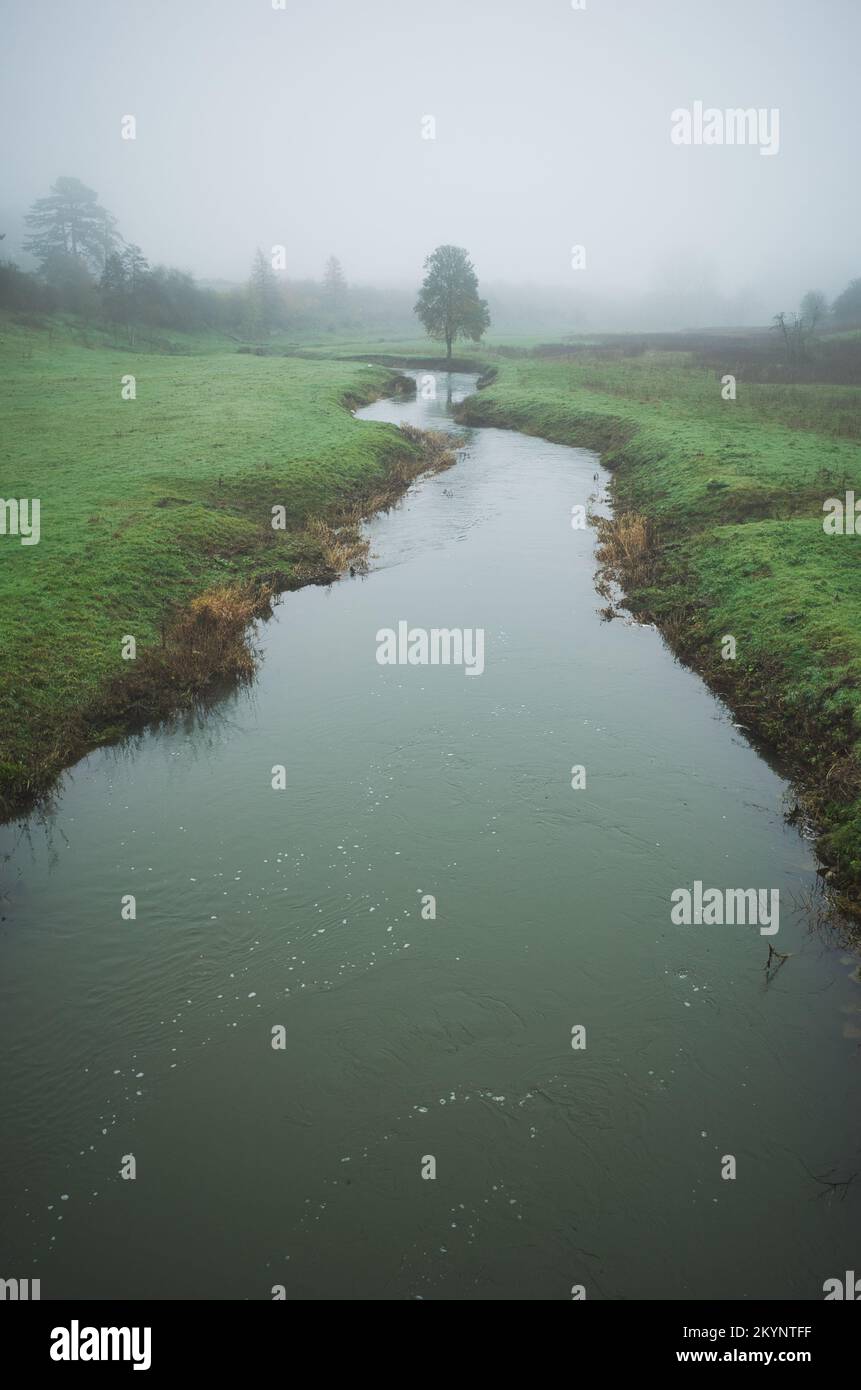 A misty River Evenlode in Cornbury Park, Charlbury Stock Photo - Alamy