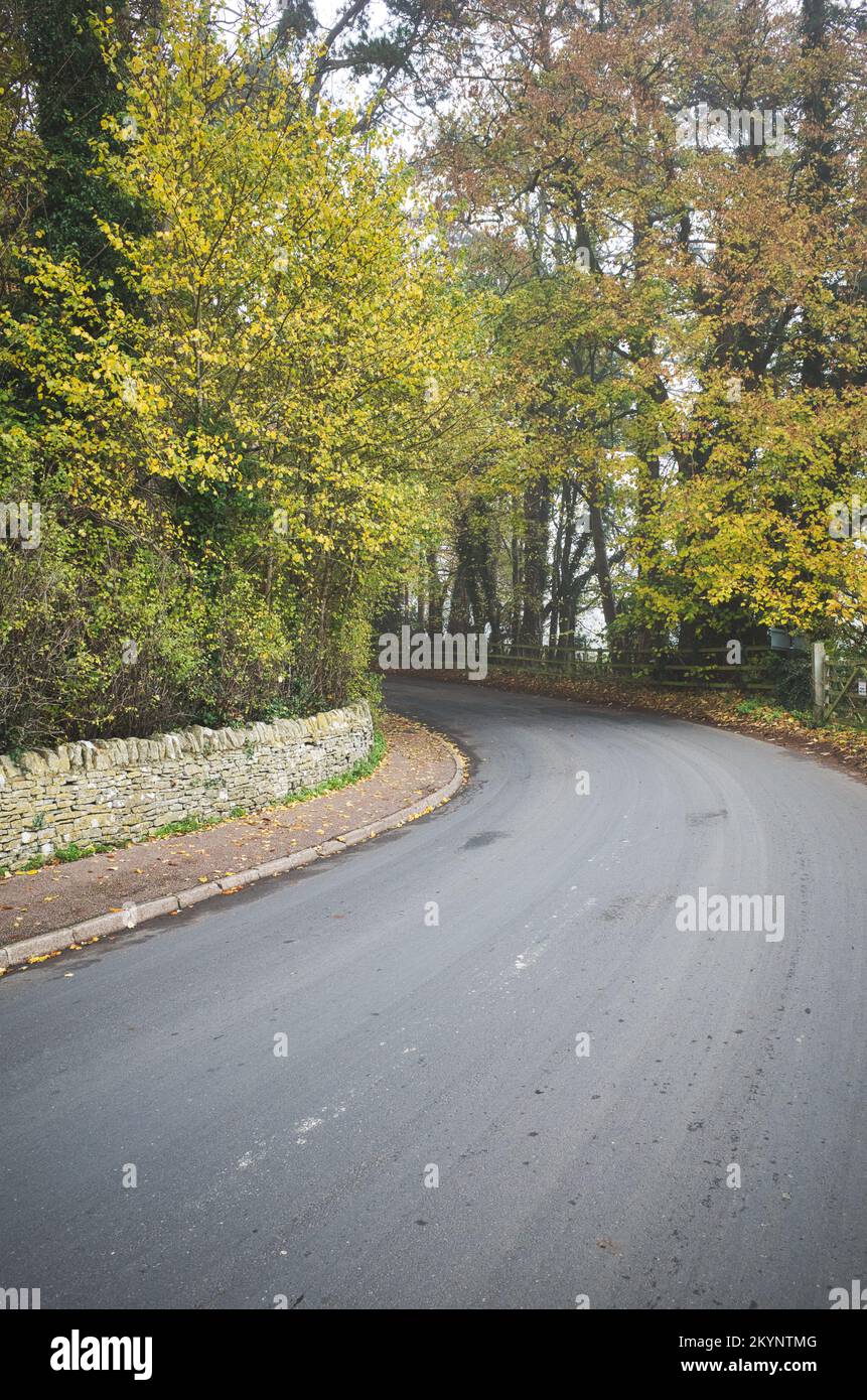 Bend in the road hi-res stock photography and images - Alamy