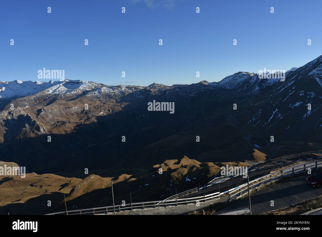 Großes licht hi-res stock photography and images - Alamy