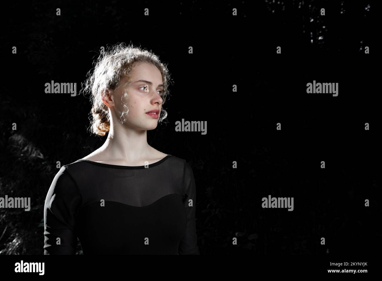 Dark portrait natural hi-res stock photography and images - Alamy