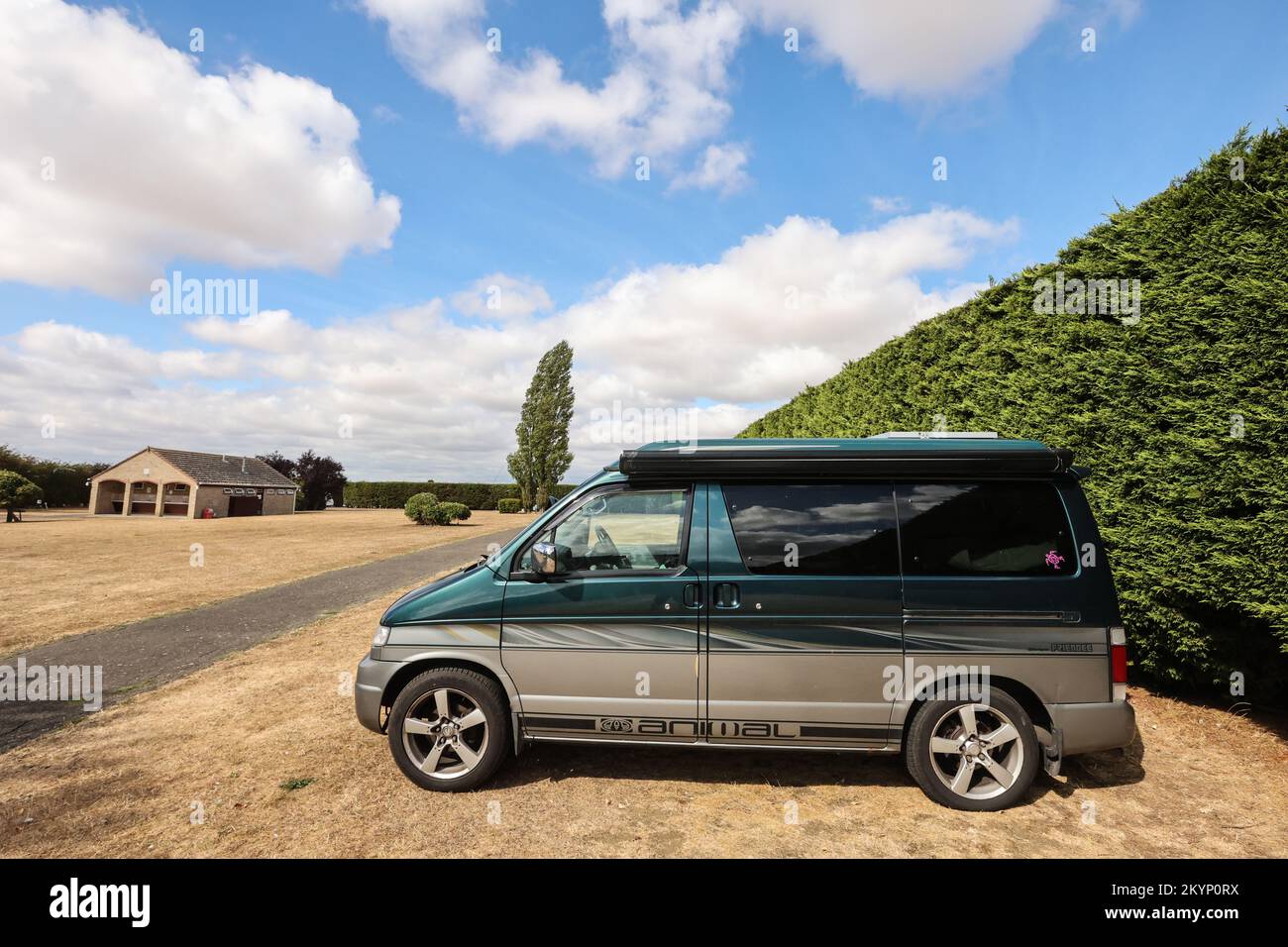 Mazda,Mazda Bongo,Mazda Bongo Friendee,campervan,van,vanlife,parked,at ...