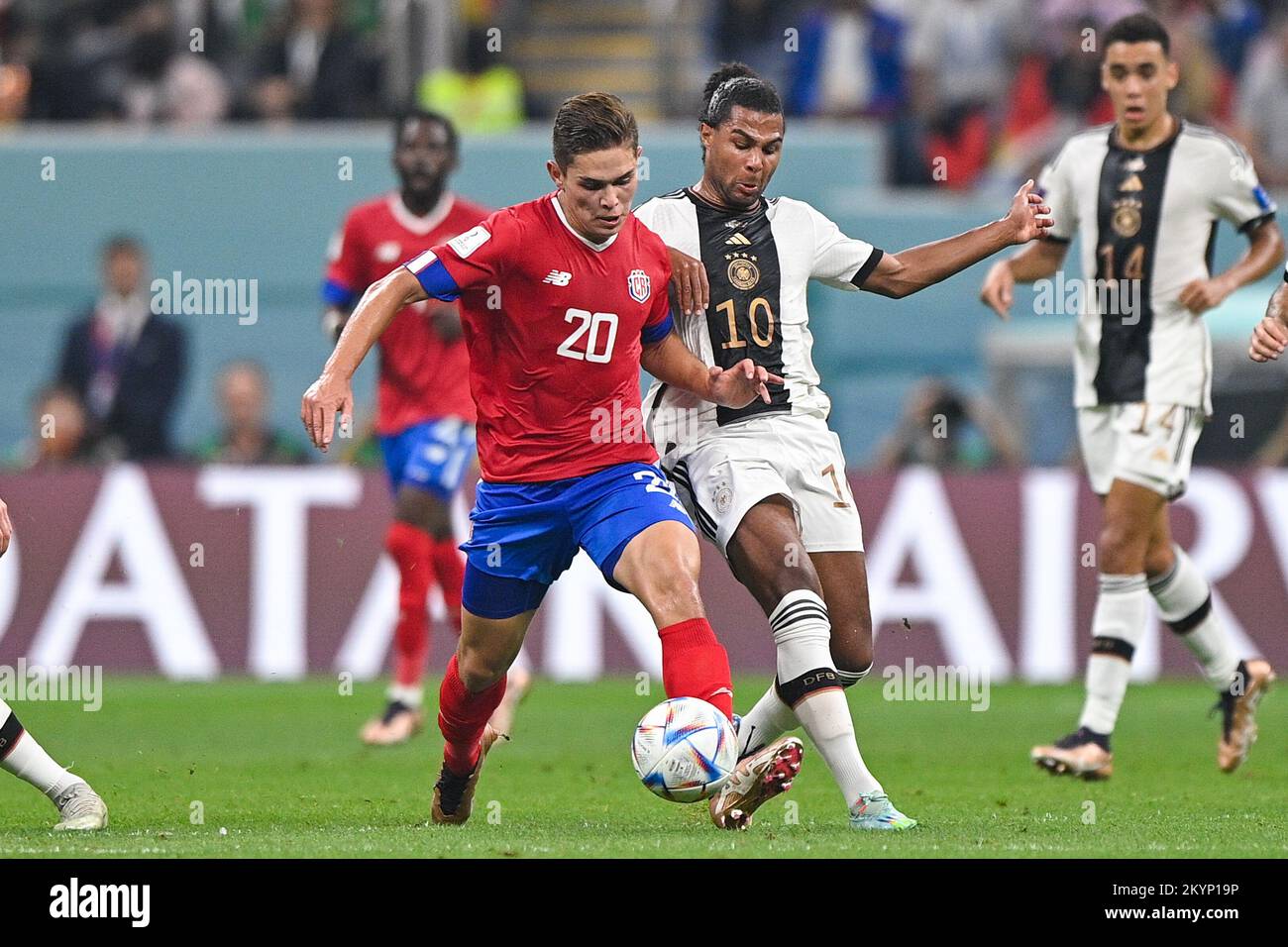 AL KHOR, QATAR - DECEMBER 1: Brandon Aguilera of Costa Rica battles for ...
