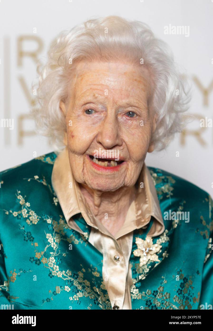 Joan Williams former royal photographer and resident of the Royal ...