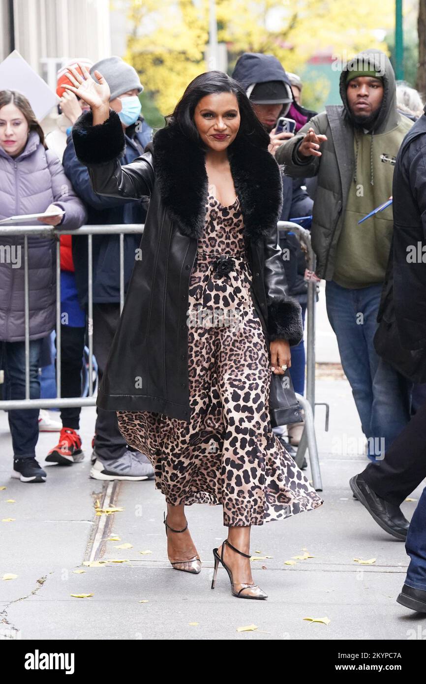 Mindy kaling 2022 hi-res stock photography and images - Alamy