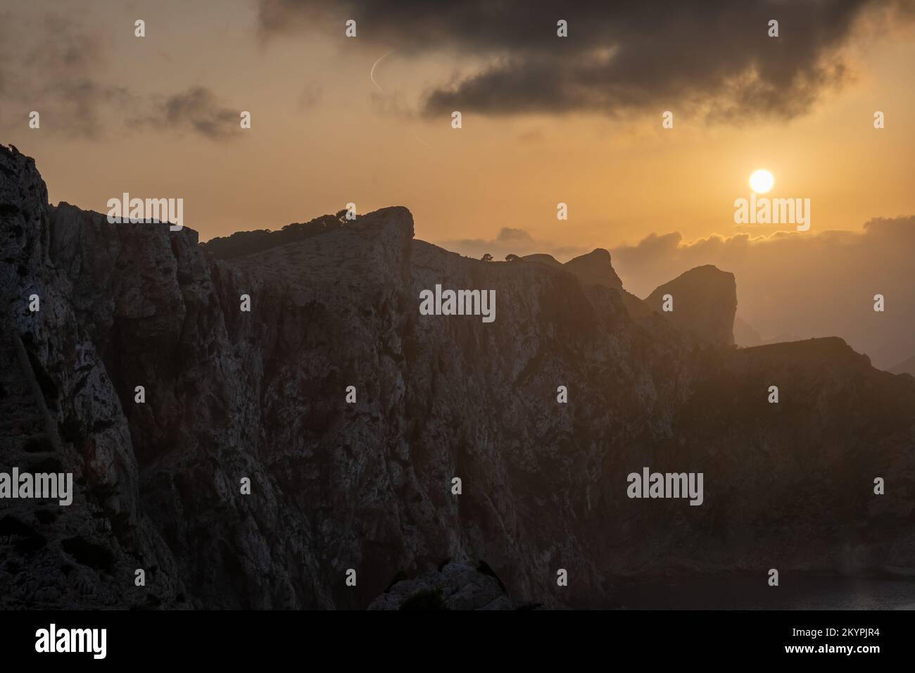 Impressive perspective of crest with sunset lighting in Mallorca from ...