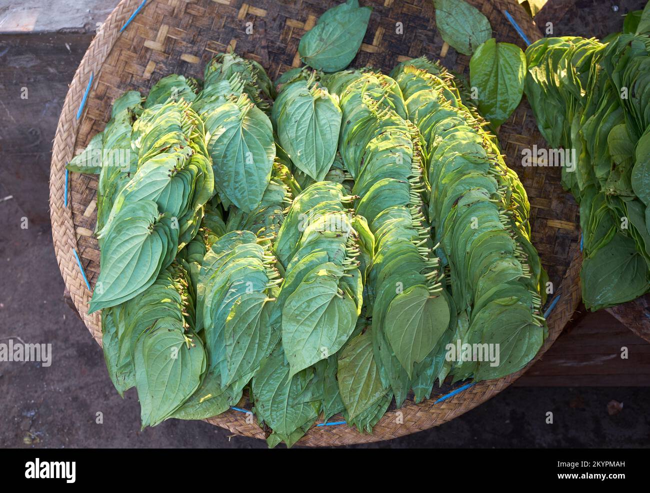 Myanmar inle lake kitchen hi-res stock photography and images - Alamy