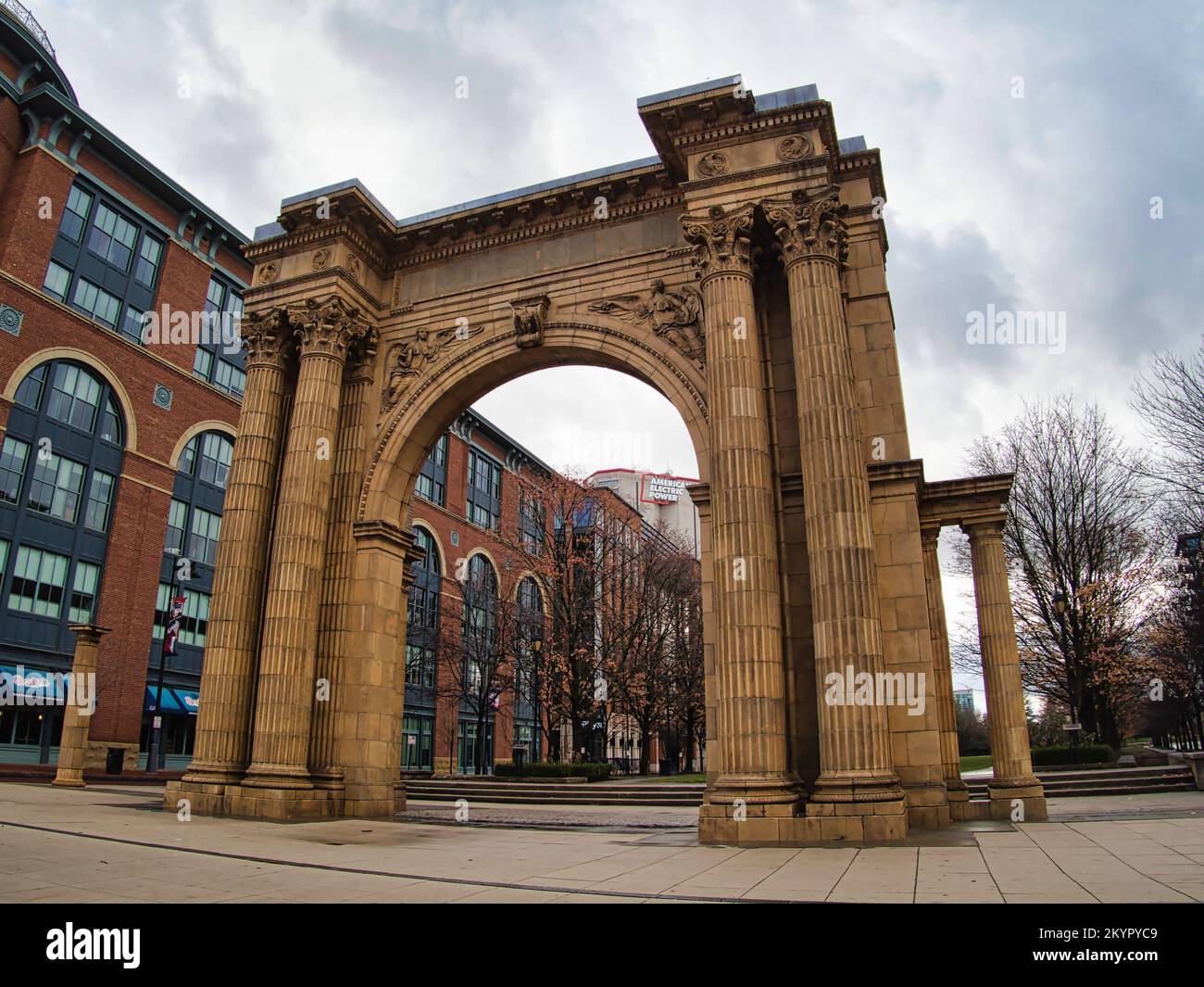 Union Station arch a Beaux-Arts design located in Downtown Columbus ...