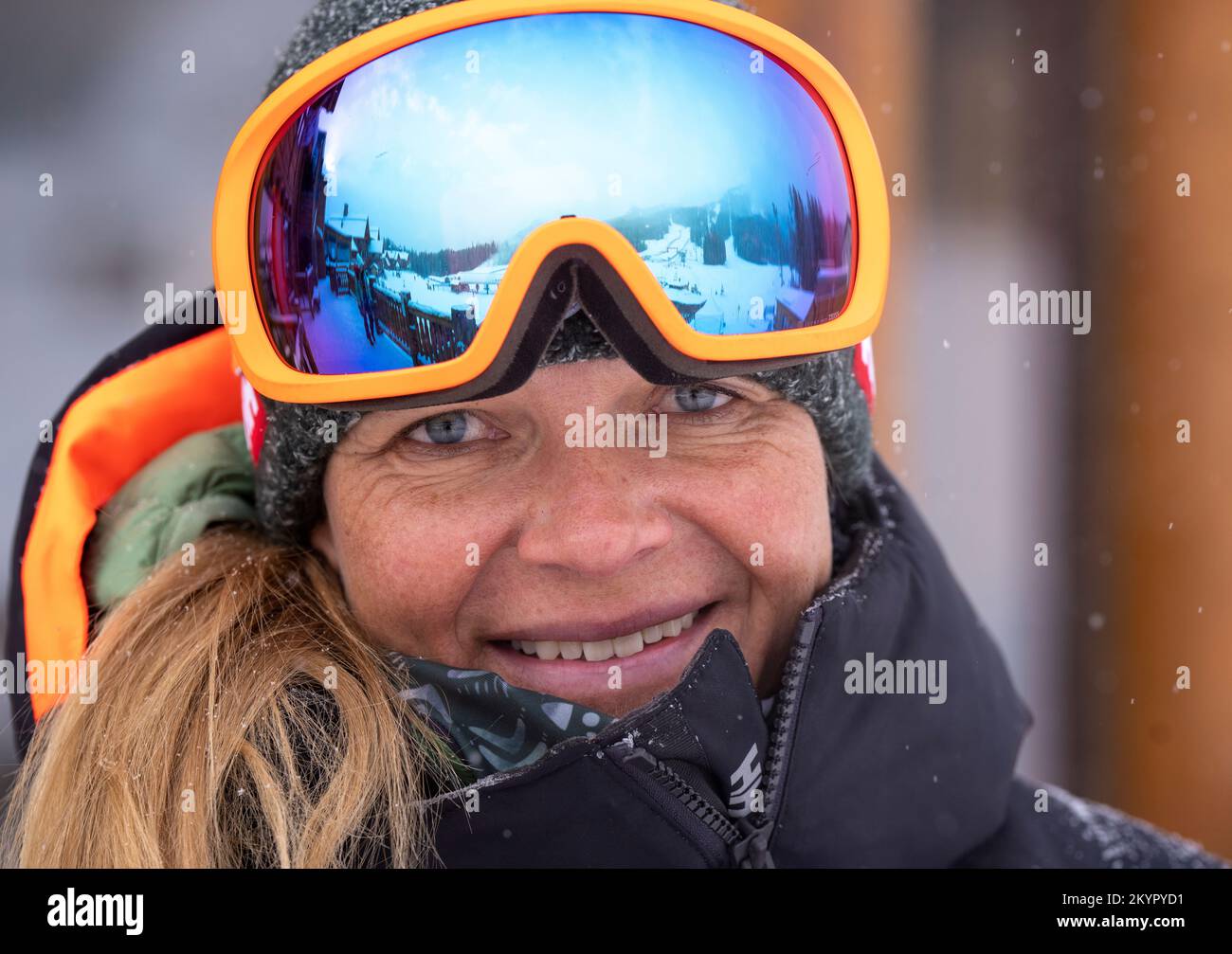 Lake Louise, Alta, Dec. 1, 2022, Canadian women’s alpine team head ...