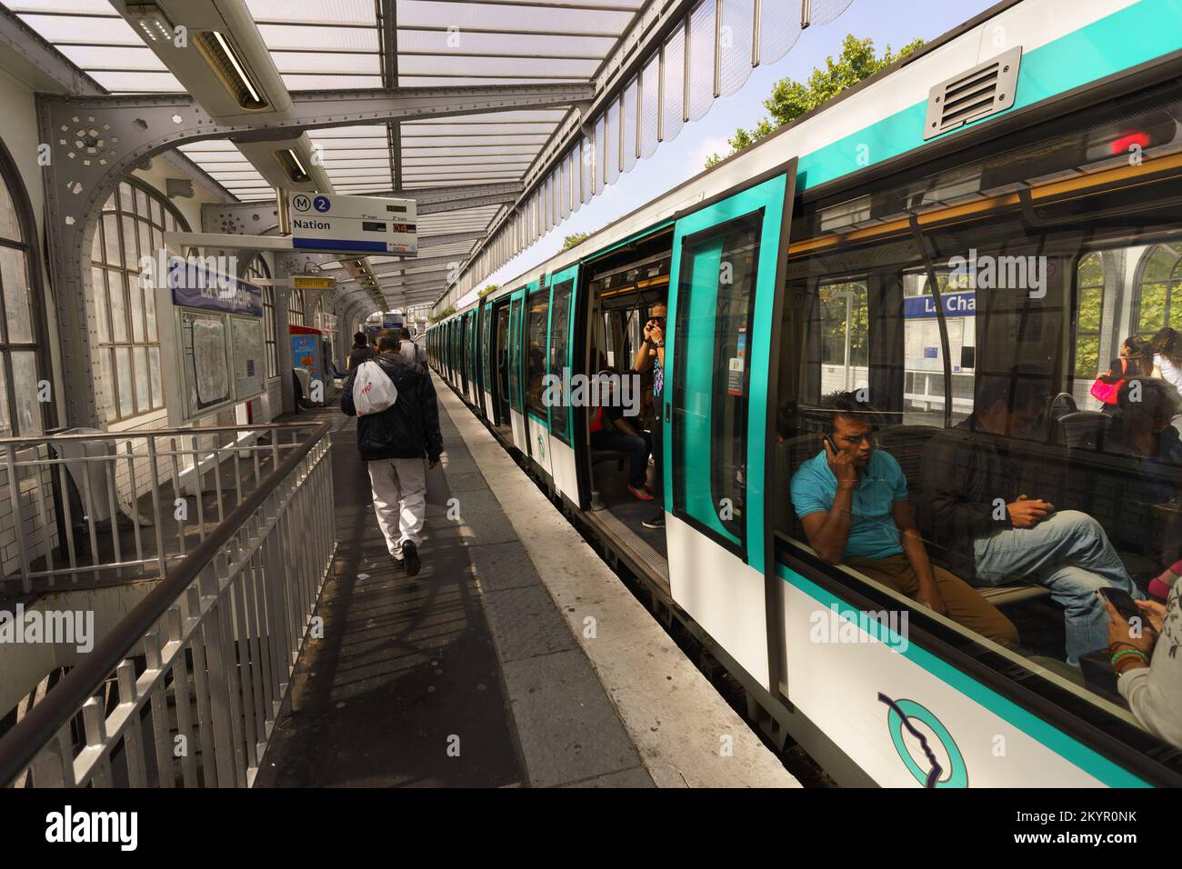 PARIS - SEPTEMBER 10, 2014: interior of Paris Metropolitain station ...