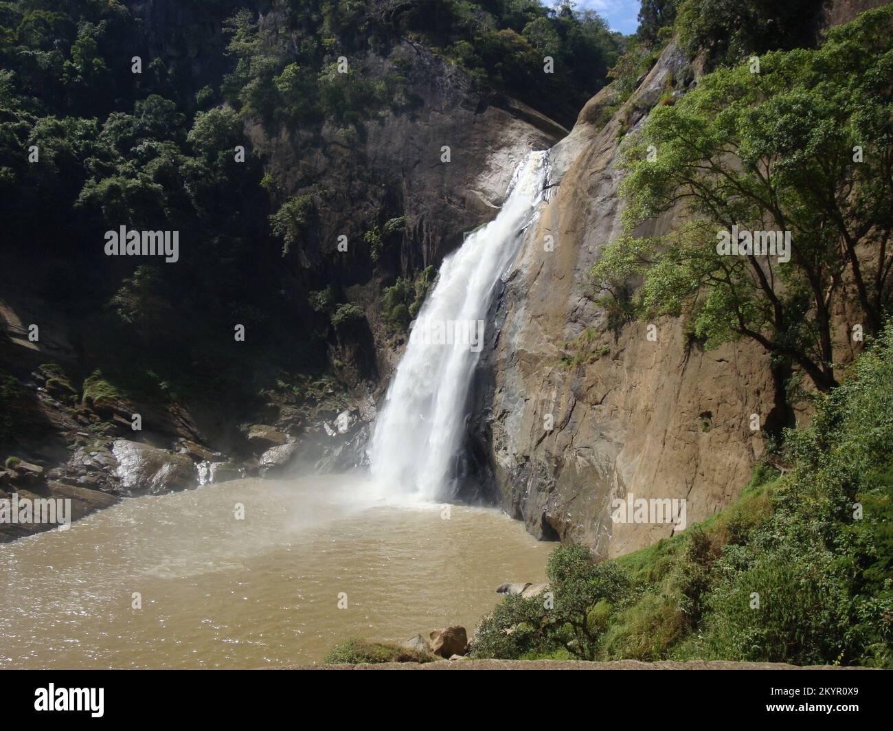 Dunhida Water Falls, Badulla, Sri Lanka Stock Photo - Alamy