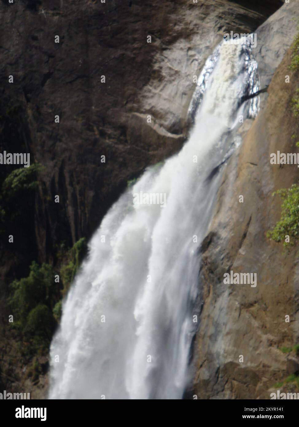 Dunhida Water Falls, Badulla, Sri Lanka Stock Photo - Alamy