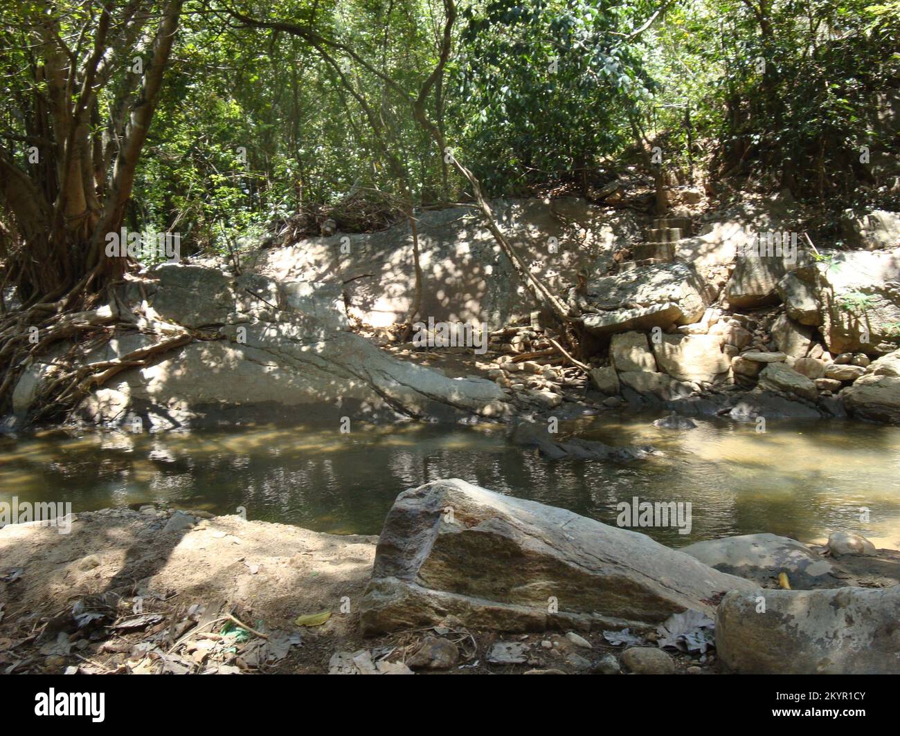 Dunhida Water Falls, Badulla, Sri Lanka Stock Photo - Alamy