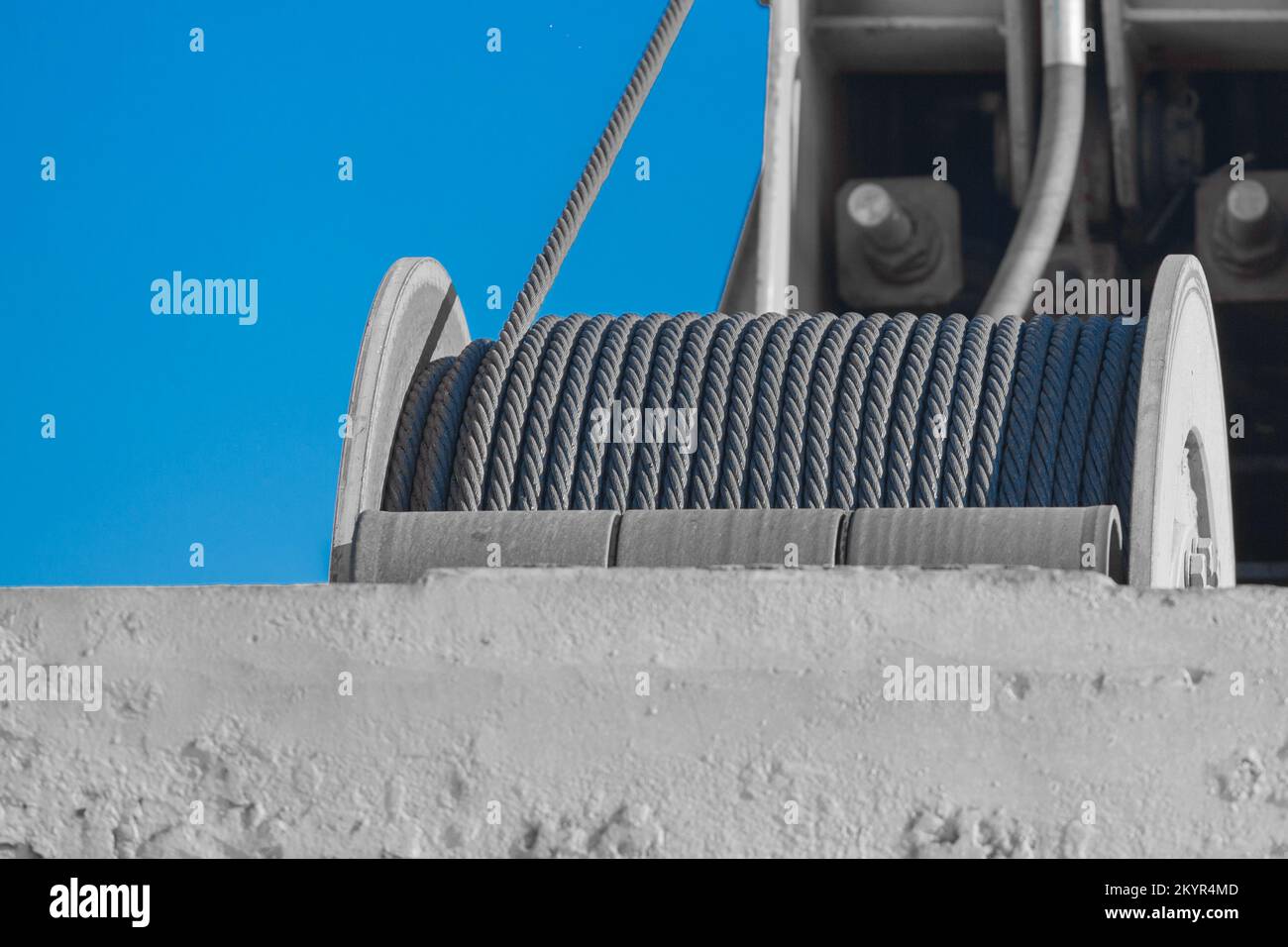 Lifting crane steel heavy winch pull rope lift industrial cable load ...