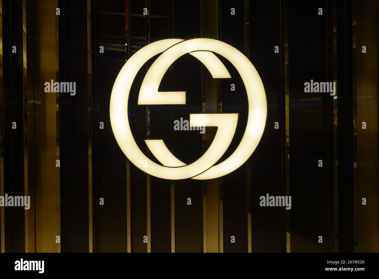 What Font Is The Gucci Logo