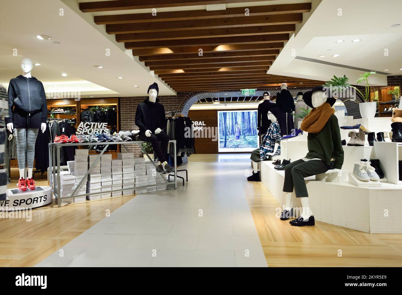 HONG KONG - NOVEMBER 02, 2015: interior of a boutique in New Town Plaza ...