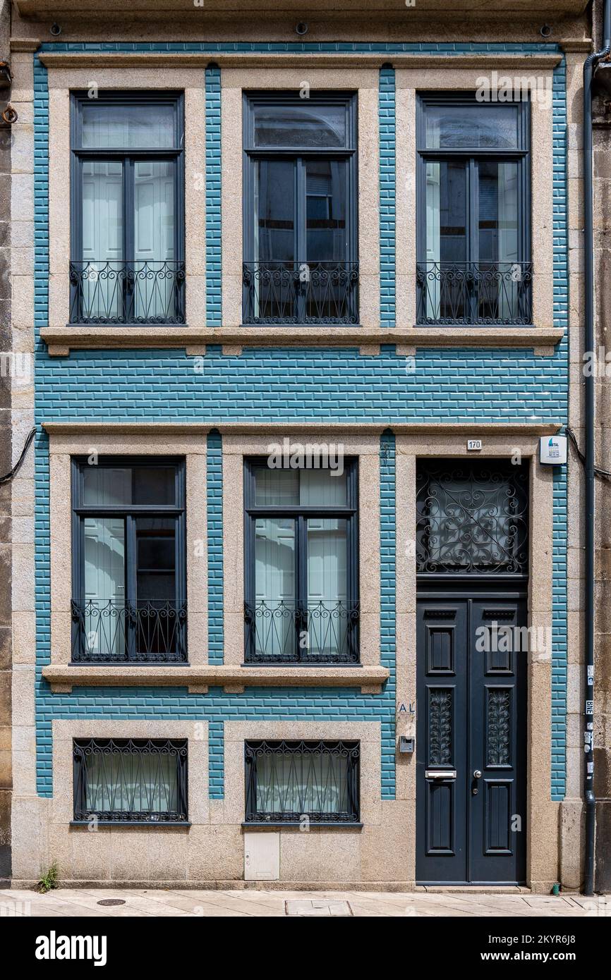 Tiled facade hi-res stock photography and images - Alamy