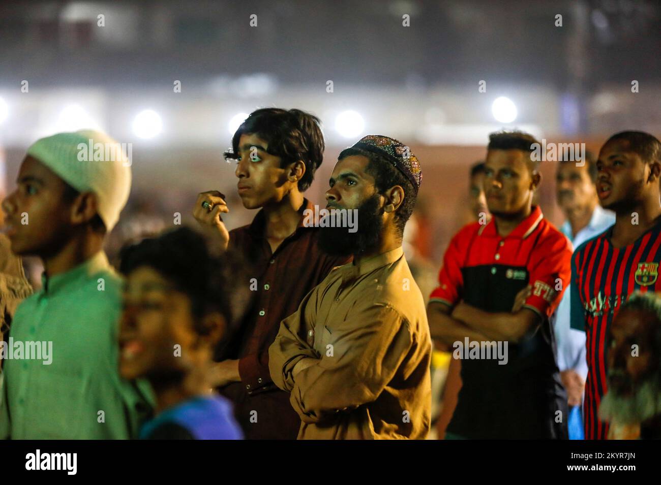 Fifa world cup soccer fans big screen hi-res stock photography and ...