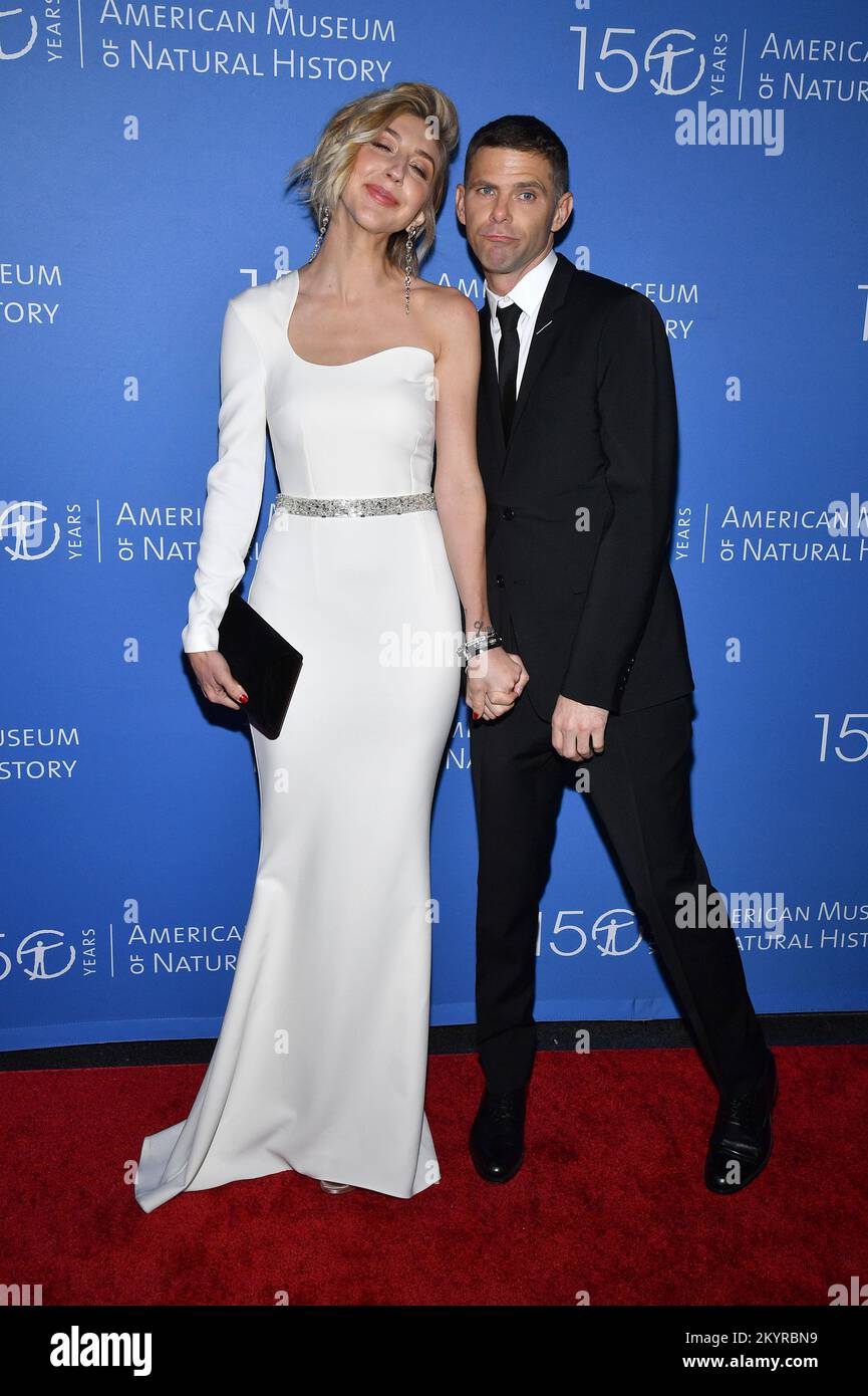New York, USA. 01st Dec, 2022. (L-R) Heidi Gardner and Mikey Day attend ...
