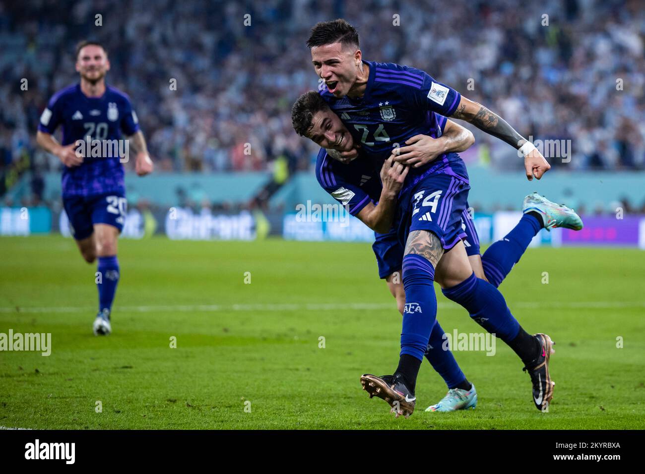 Enzo fernandez julian alvarez hi-res stock photography and images - Alamy