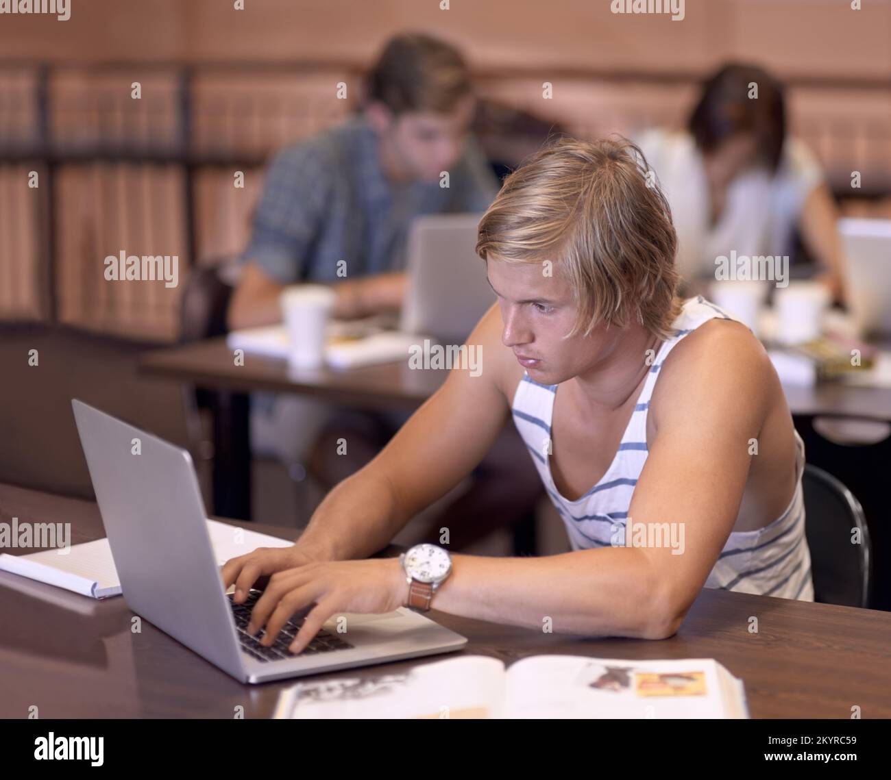 Learners doing research hi-res stock photography and images - Alamy
