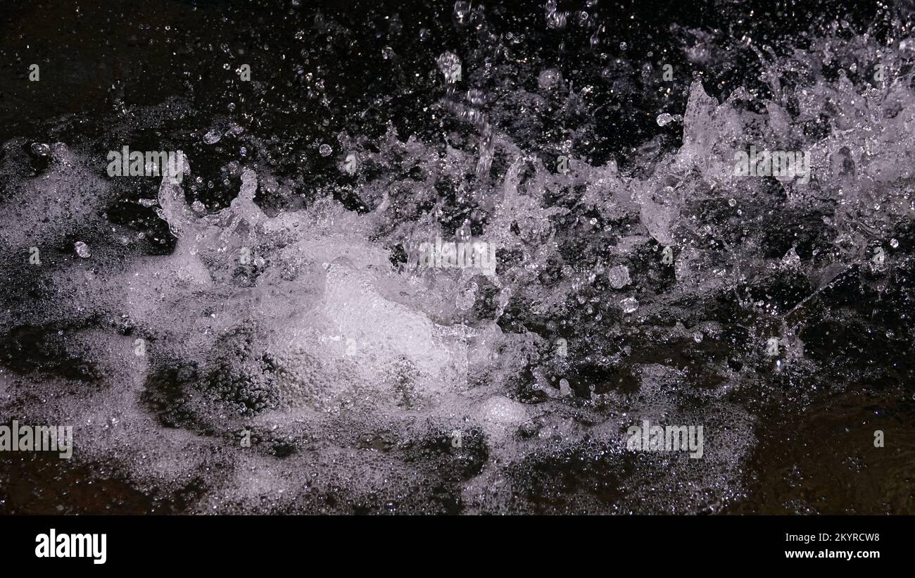 Slow motion fountain water jet hi-res stock photography and images - Alamy