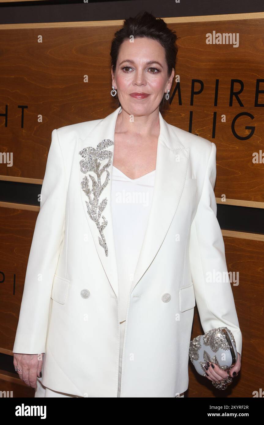 1 December 2022 -Los Angeles, California - Olivia Colman. Los Angeles ...