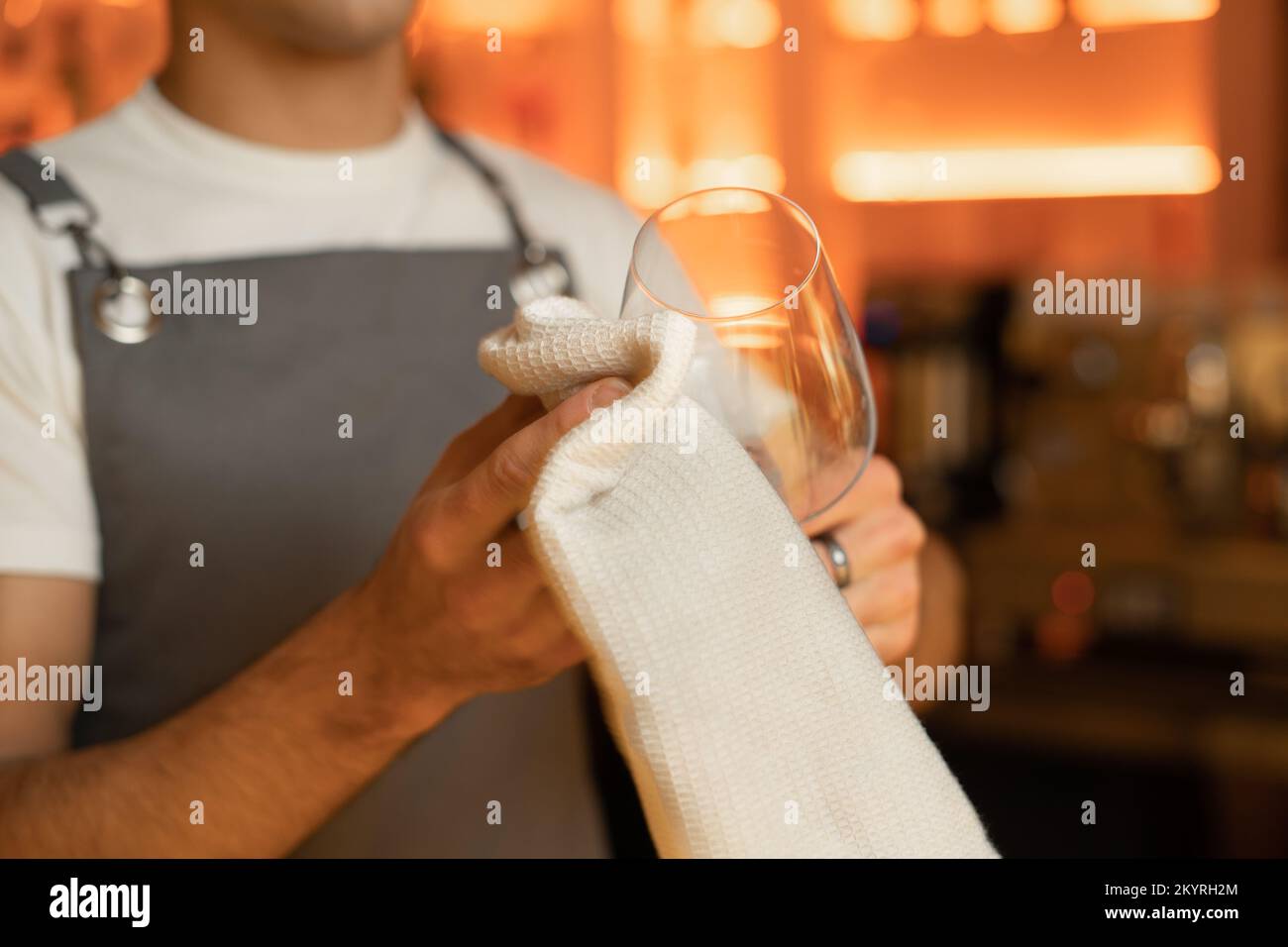 Waiter cleaning the glass hi-res stock photography and images - Alamy