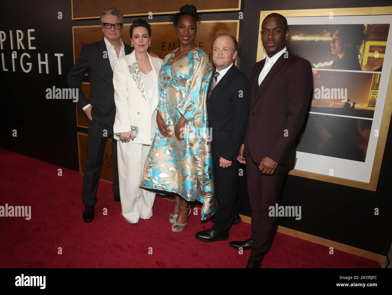 1 December 2022 -Los Angeles, California - Colin Firth, Olivia Colman ...