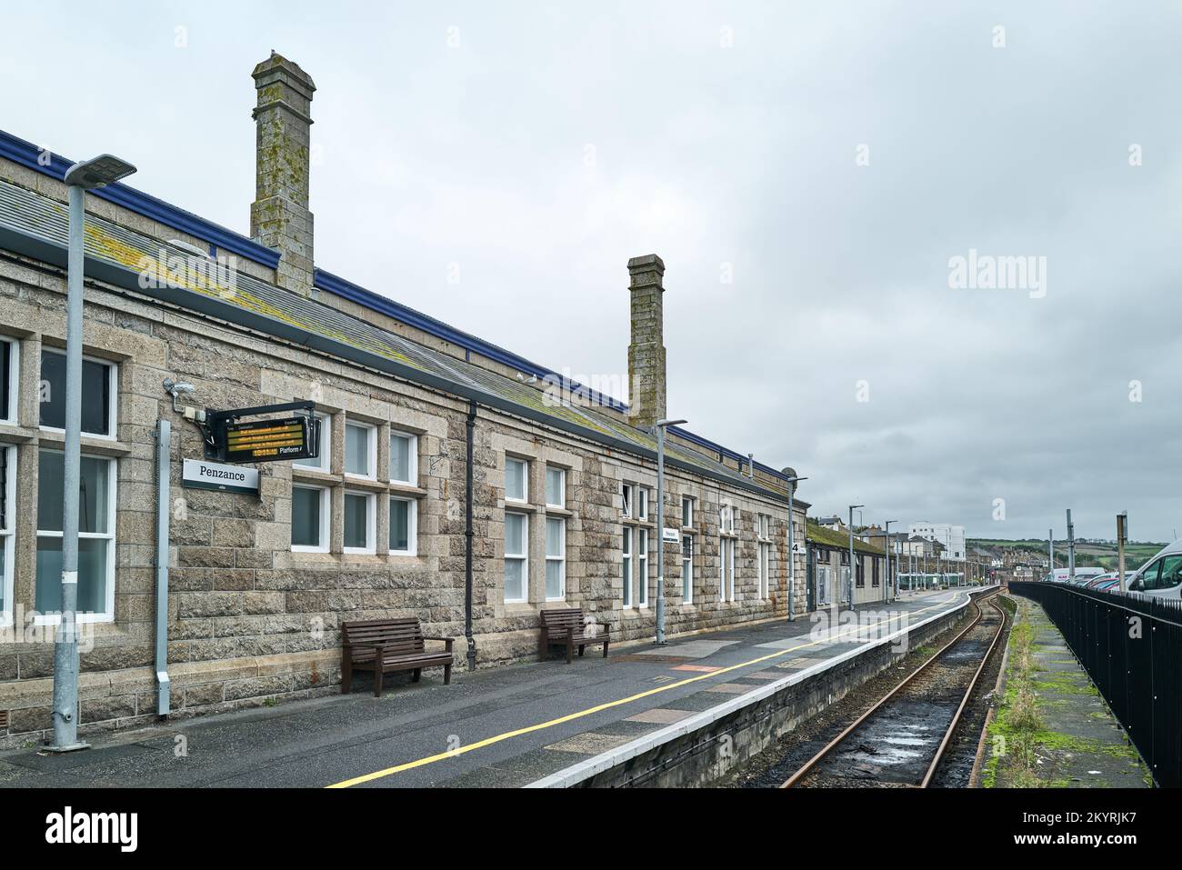 GWR railway station at Penzance, England Stock Photo - Alamy