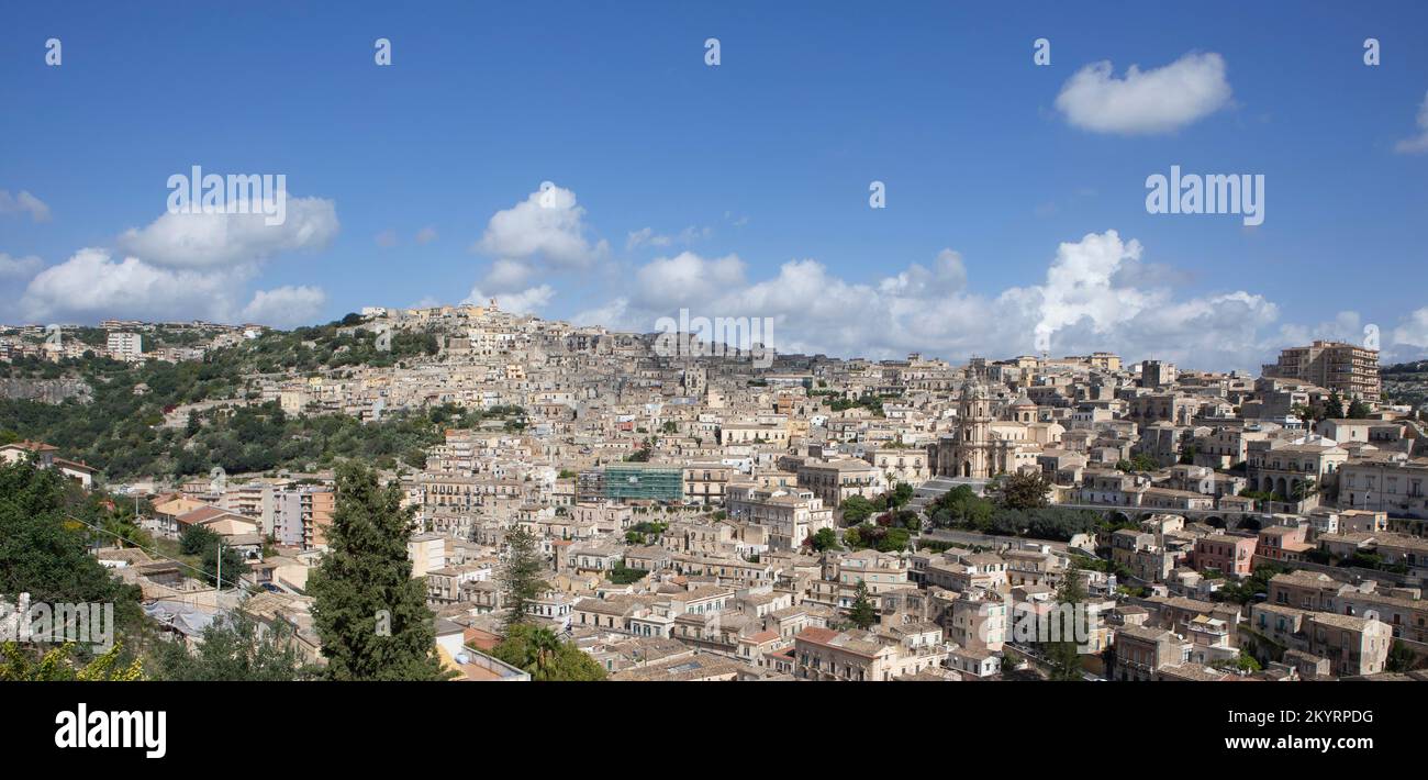 x[City View and Duomo di San Giorgio, Cathedral of San Giorgio, Modica ...