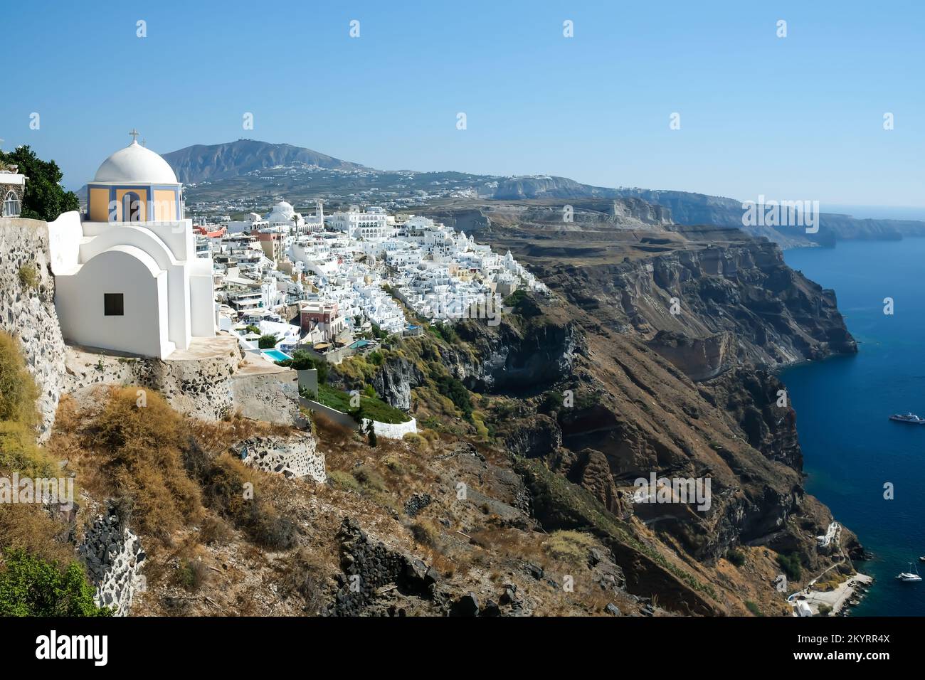 Panoramic view of the picturesque village of Fira Santorini Stock Photo ...
