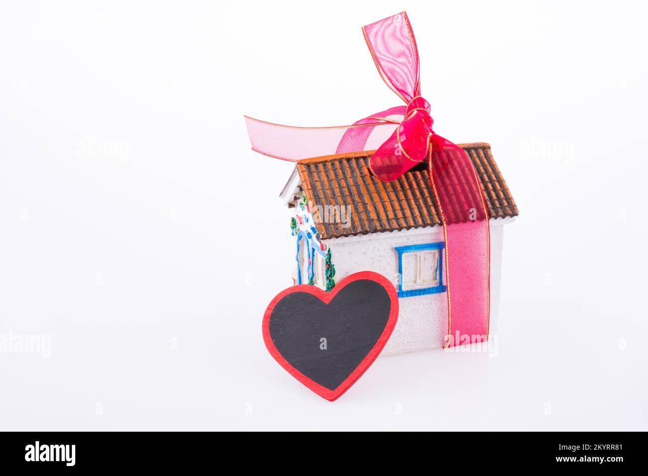 House and heart hi-res stock photography and images - Alamy