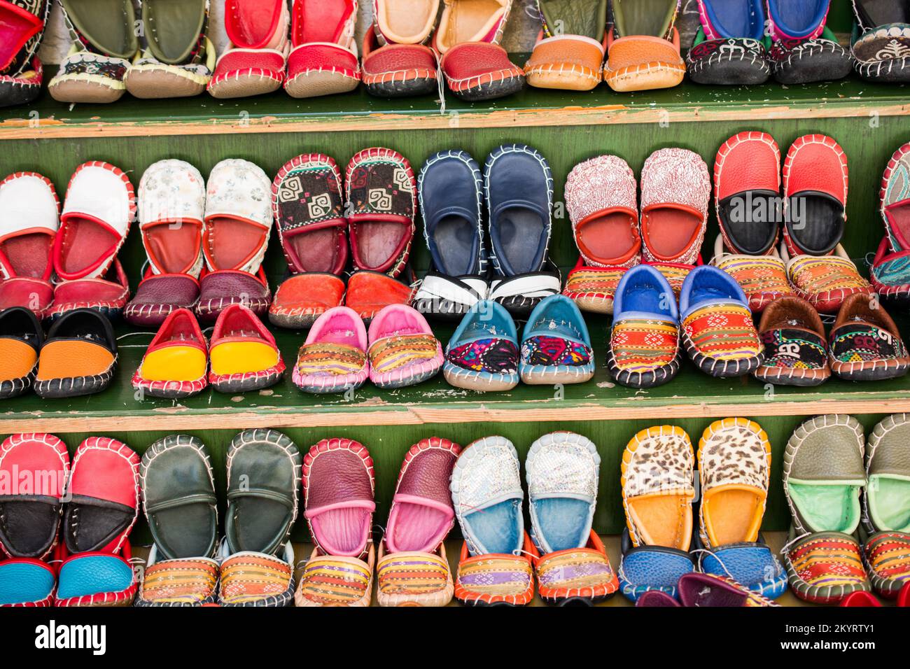 Set of traditional hand made leather Yemeni shoes Stock Photo - Alamy