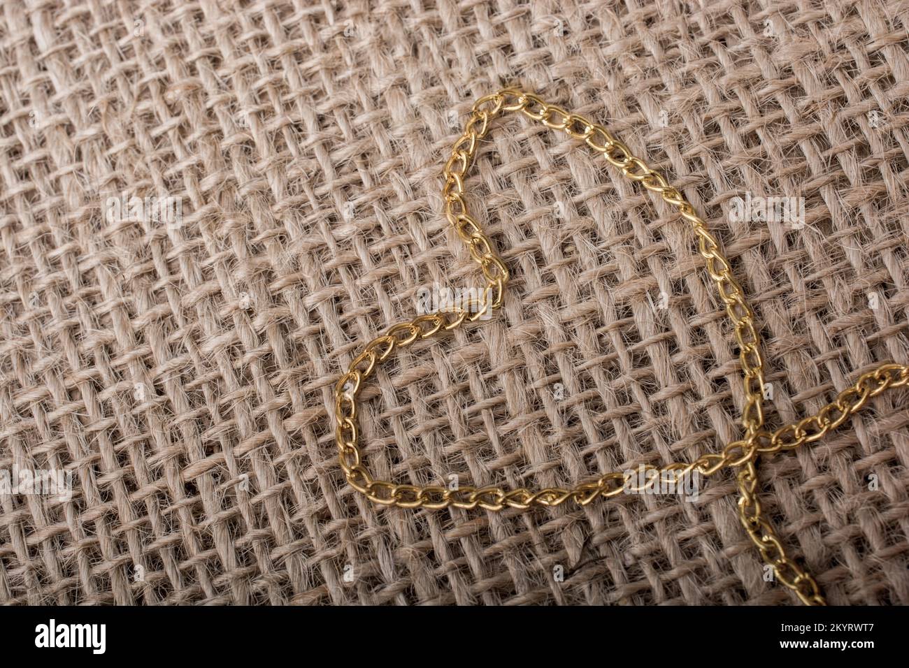 Chain and heart shape hi-res stock photography and images - Alamy