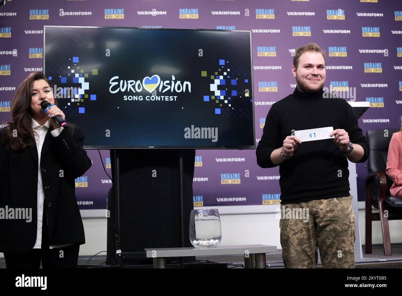 Non Exclusive: KYIV, UKRAINE - DECEMBER 1, 2022 - Moisei ('I'm Not ...