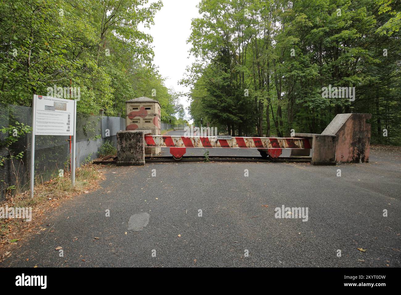 Inner German border crossing to the former GDR and security ...