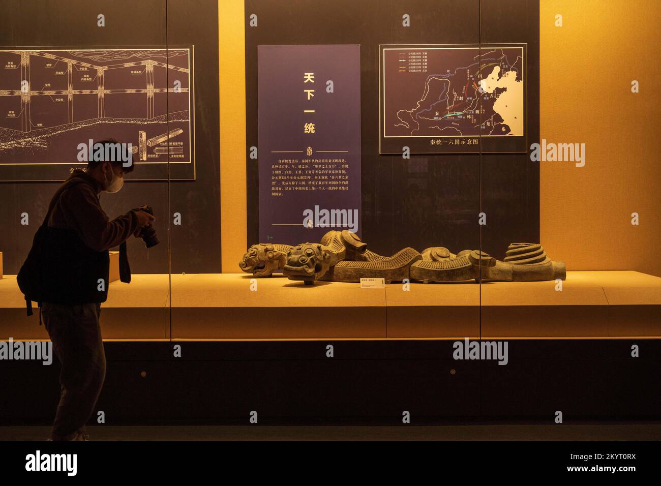 The audience visited the exhibition in the reopened museum of Guangxi ...