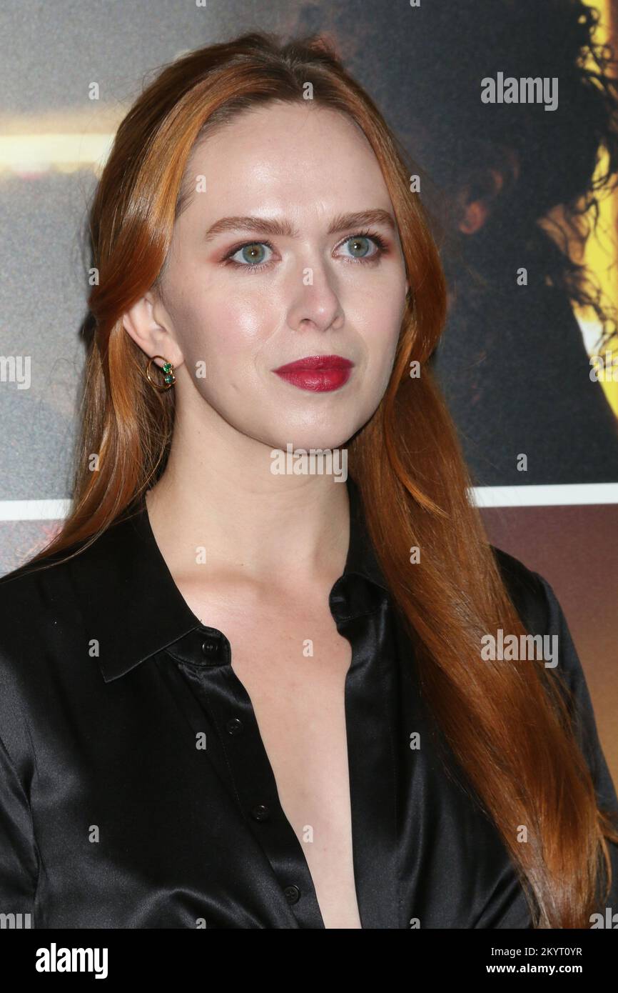 December 1, 2022, Beverly Hills, CA, USA: LOS ANGELES - DEC 1 ...