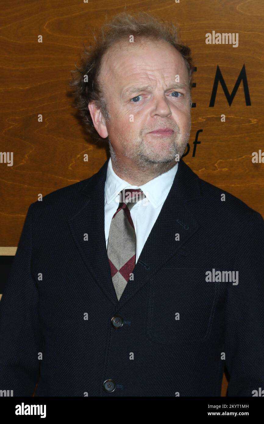 December 1, 2022, Beverly Hills, CA, USA: LOS ANGELES - DEC 1: Sam ...