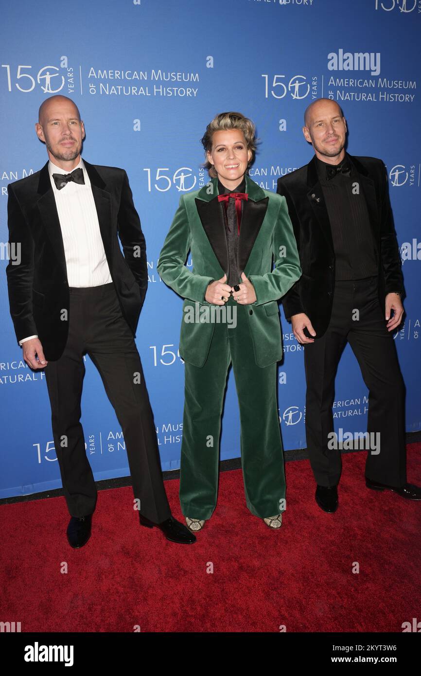 New York City, United States. 01st Dec, 2022. Brandi Carlile (C ...